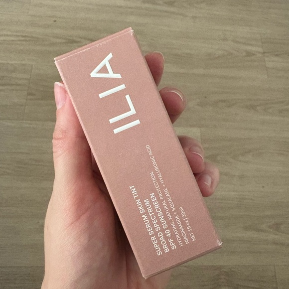 ILIA | Makeup | Ilia Super Serum Skin Tint Spf Nib St3 Balos | Poshmark
